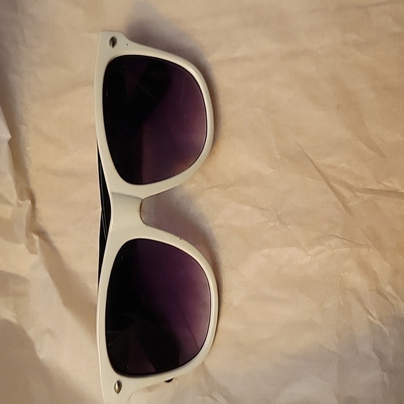P1543- Lattice | Accessories | P543 Lattice Uv 40 Sunglasses | Poshmark